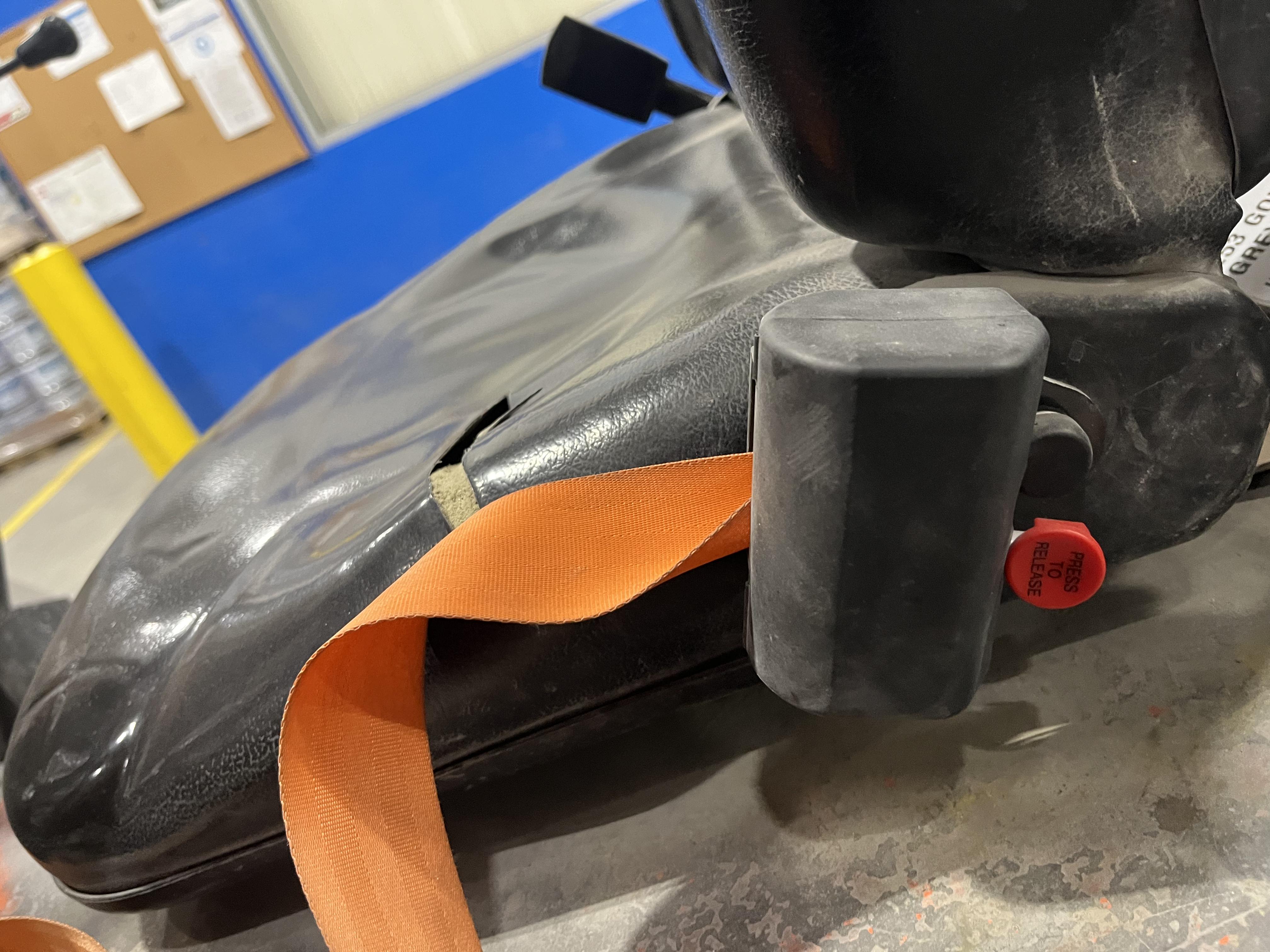 2005 Toyota 7FBCU25 Sitdown Forklift