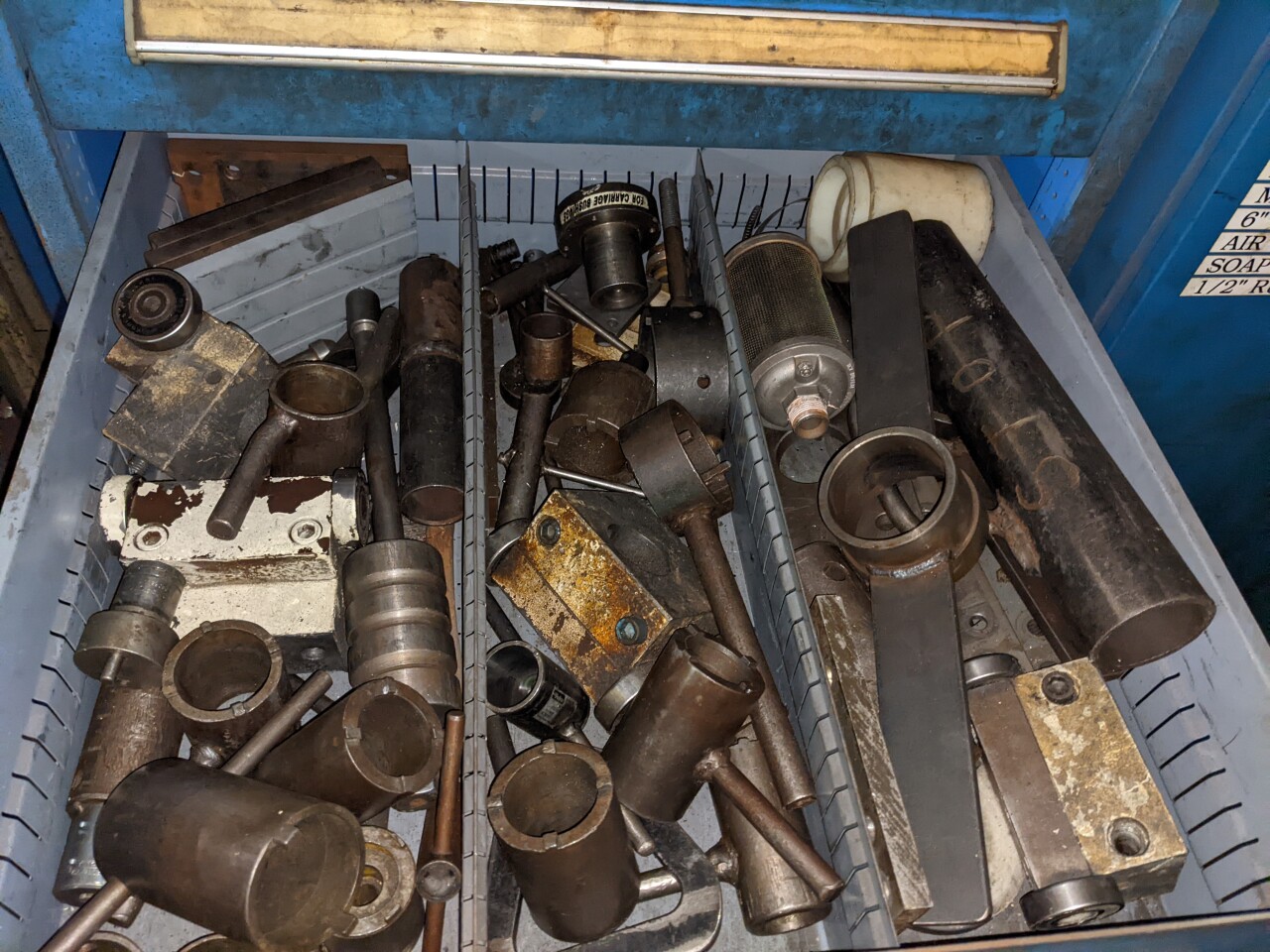 5 DRAWER STANLEY VIDMAR TOOL CABINET W/ 5 DRAWER TOPPER AND CONTENTS ...