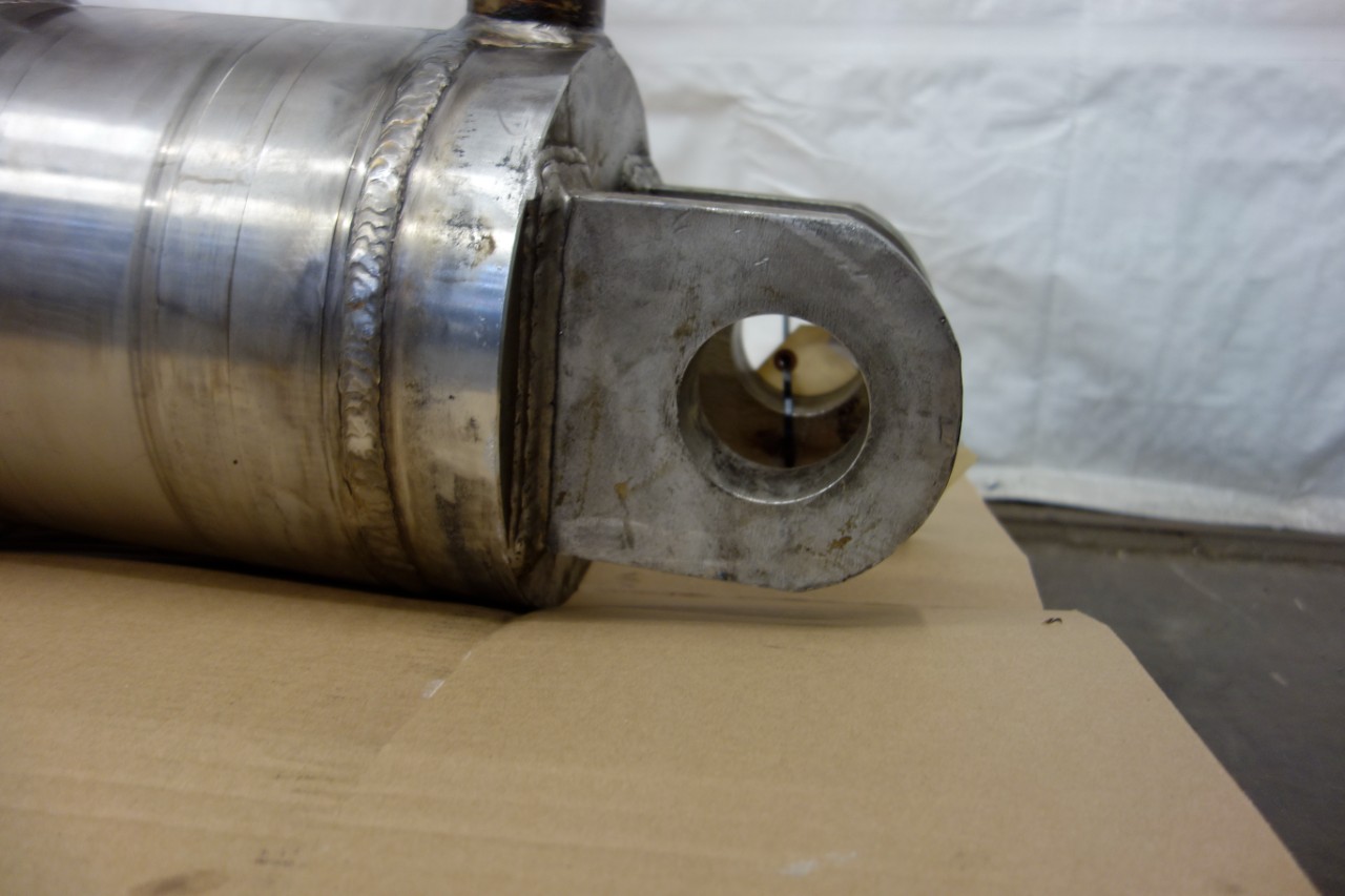 LESSARD CLEVIS CYLINDER