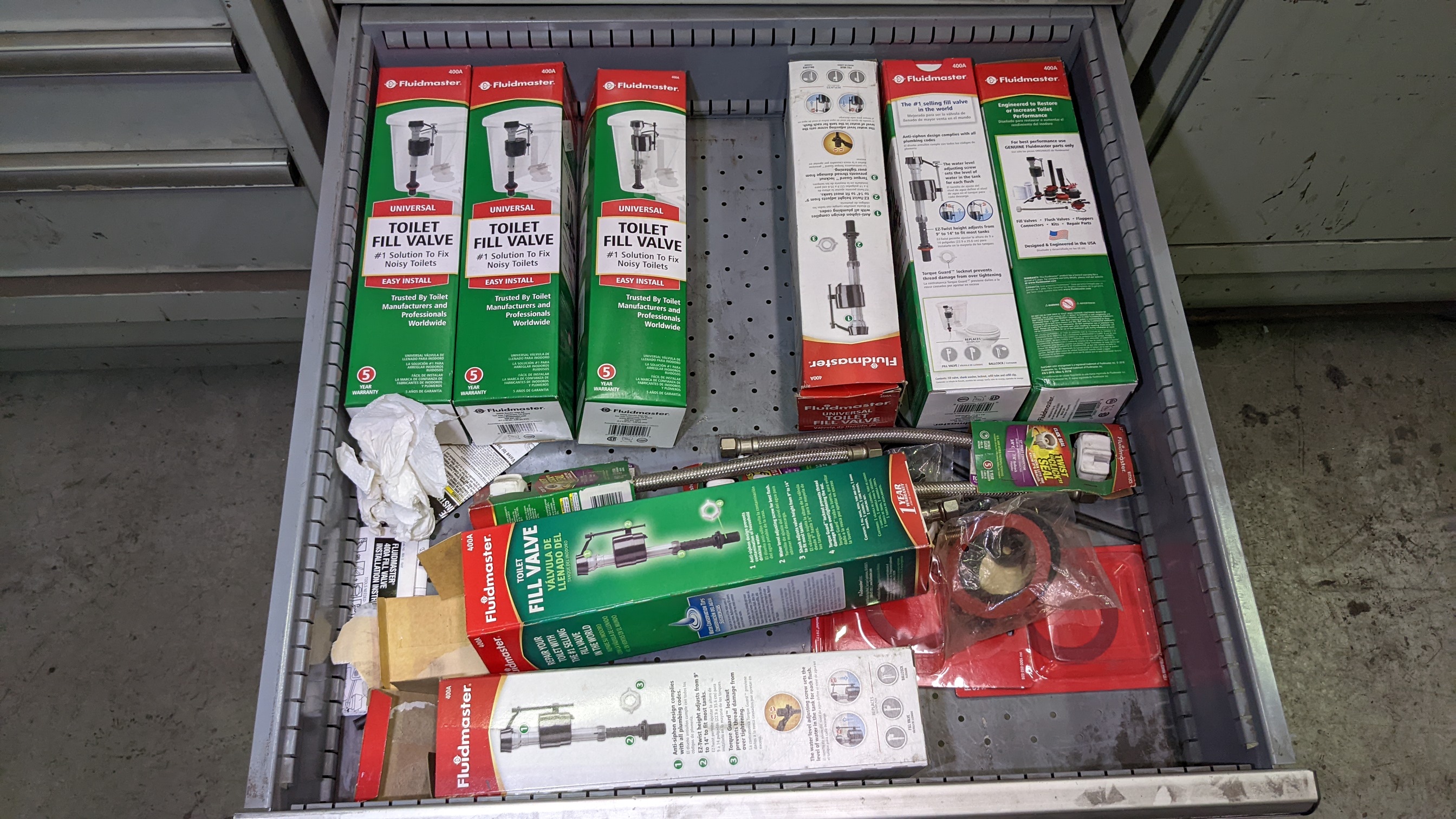 LISTA TOOL BOX WITH CONTENTS