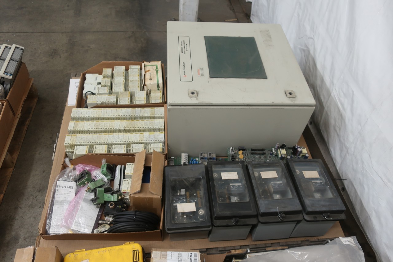 4 PALLETS OF ASSORTED ELECTRICAL COMPONENTS For Sale | Aucto