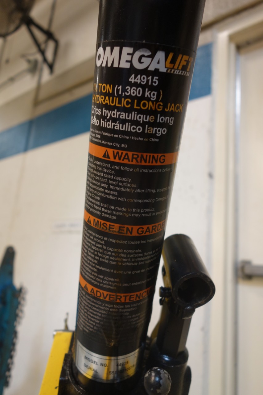 Omega Lift 44915 1-1/2 ton crane jack For Sale | Aucto