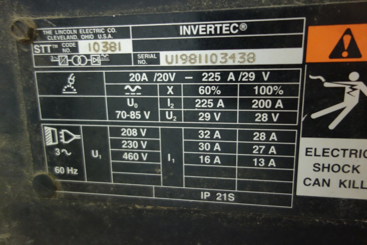 LINCOLN ELECTRIC INVERTEC STT II SURFACE TENSION TRANSFER WELDER