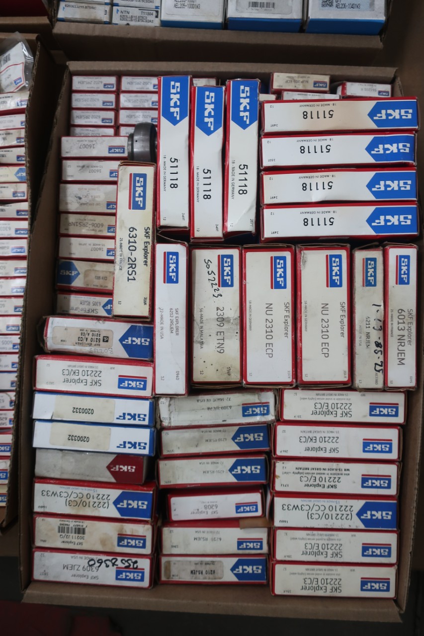 SKU 1066912 - PALLET OF ASSORTED SKF ROLLER BEARINGS