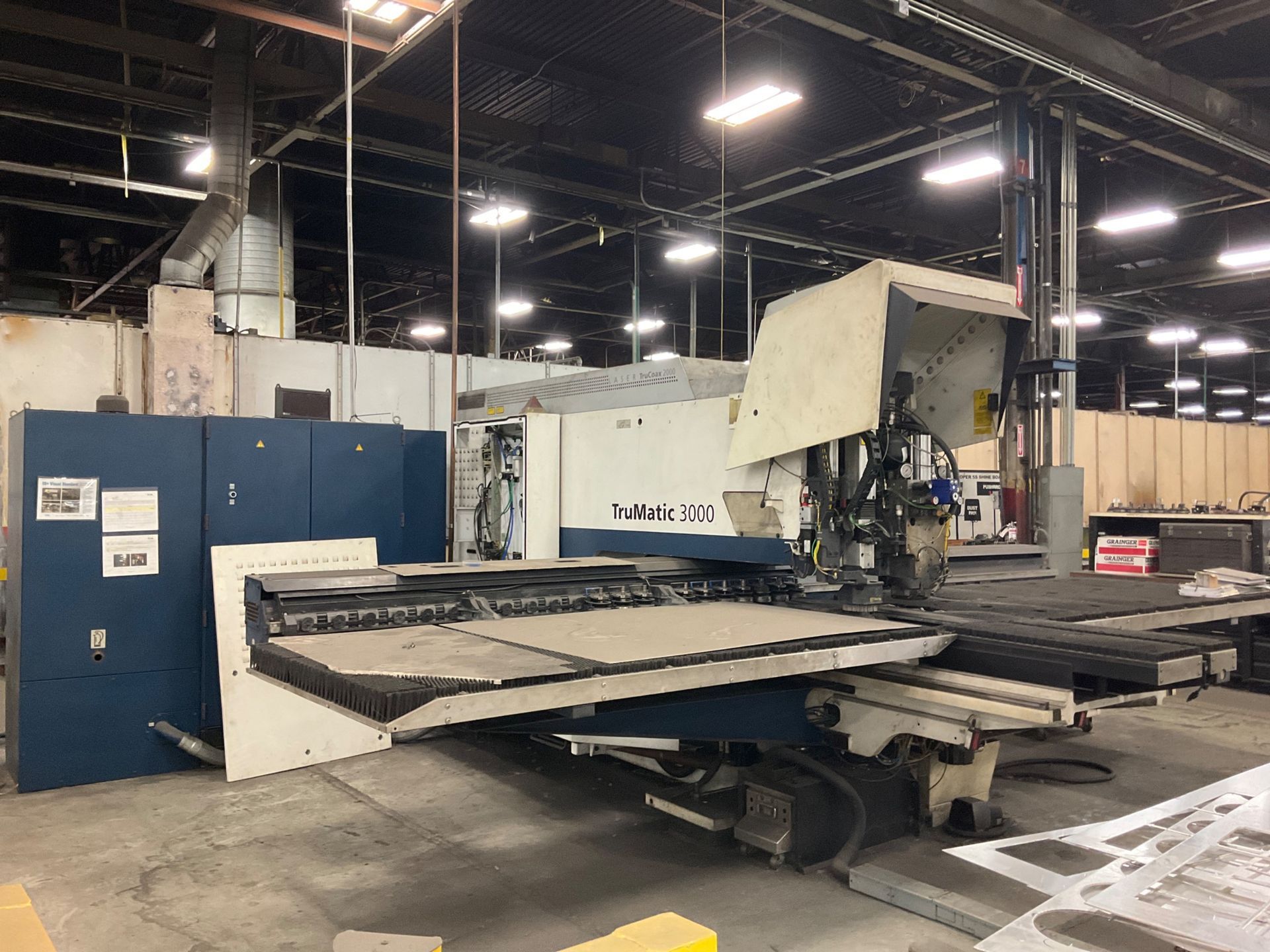 2008 TRUMPF TRUMATIC 3000 CNC PUNCH PRESS