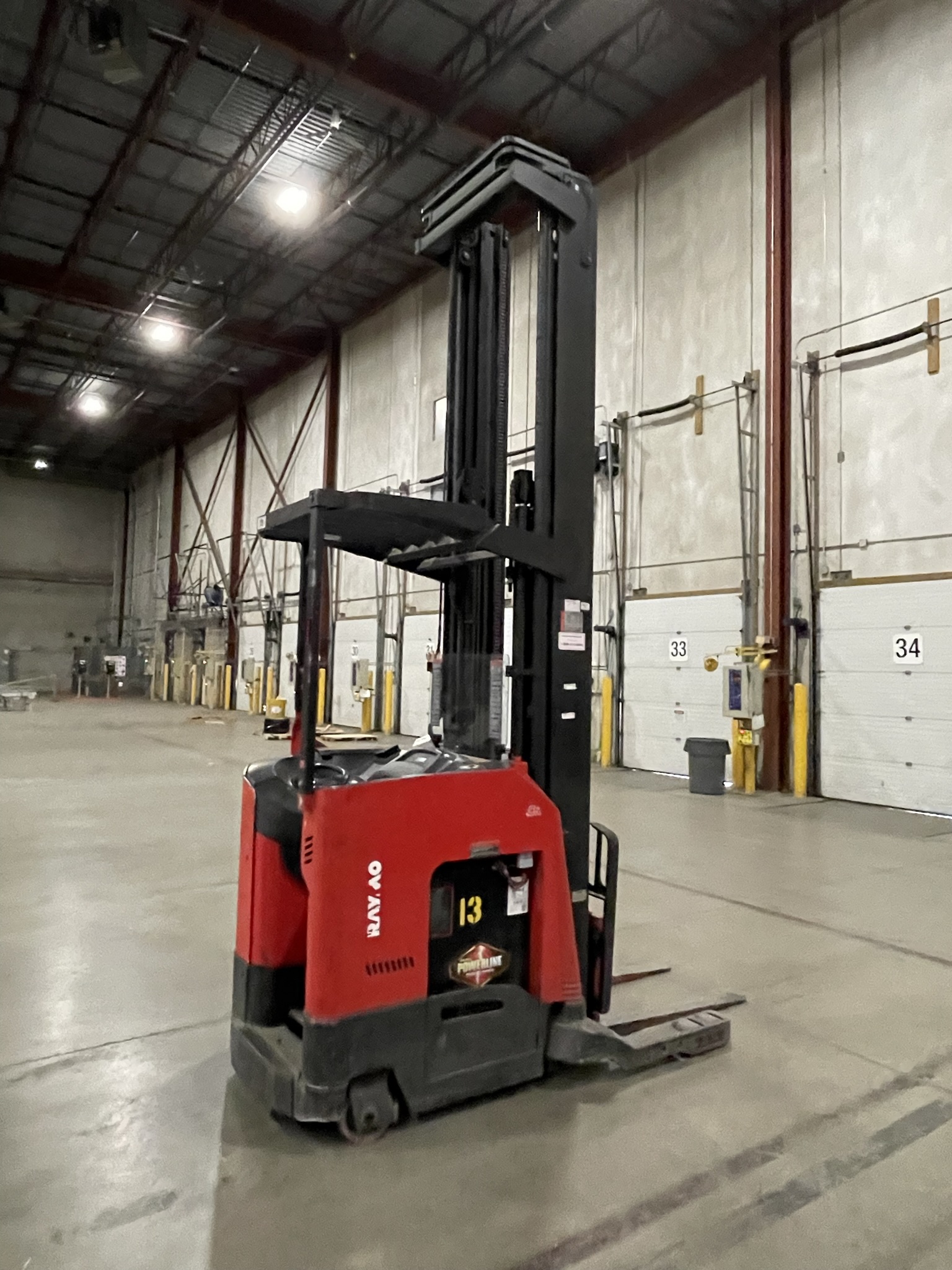 2011 RAYMOND 740 R45TT REACH TRUCK