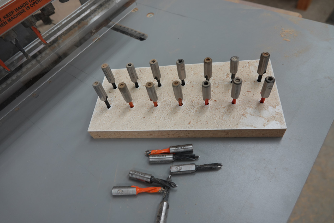 Delta 32-326 13-Spindle Pneumatic Line Boring Machine w/Stand For Sale ...