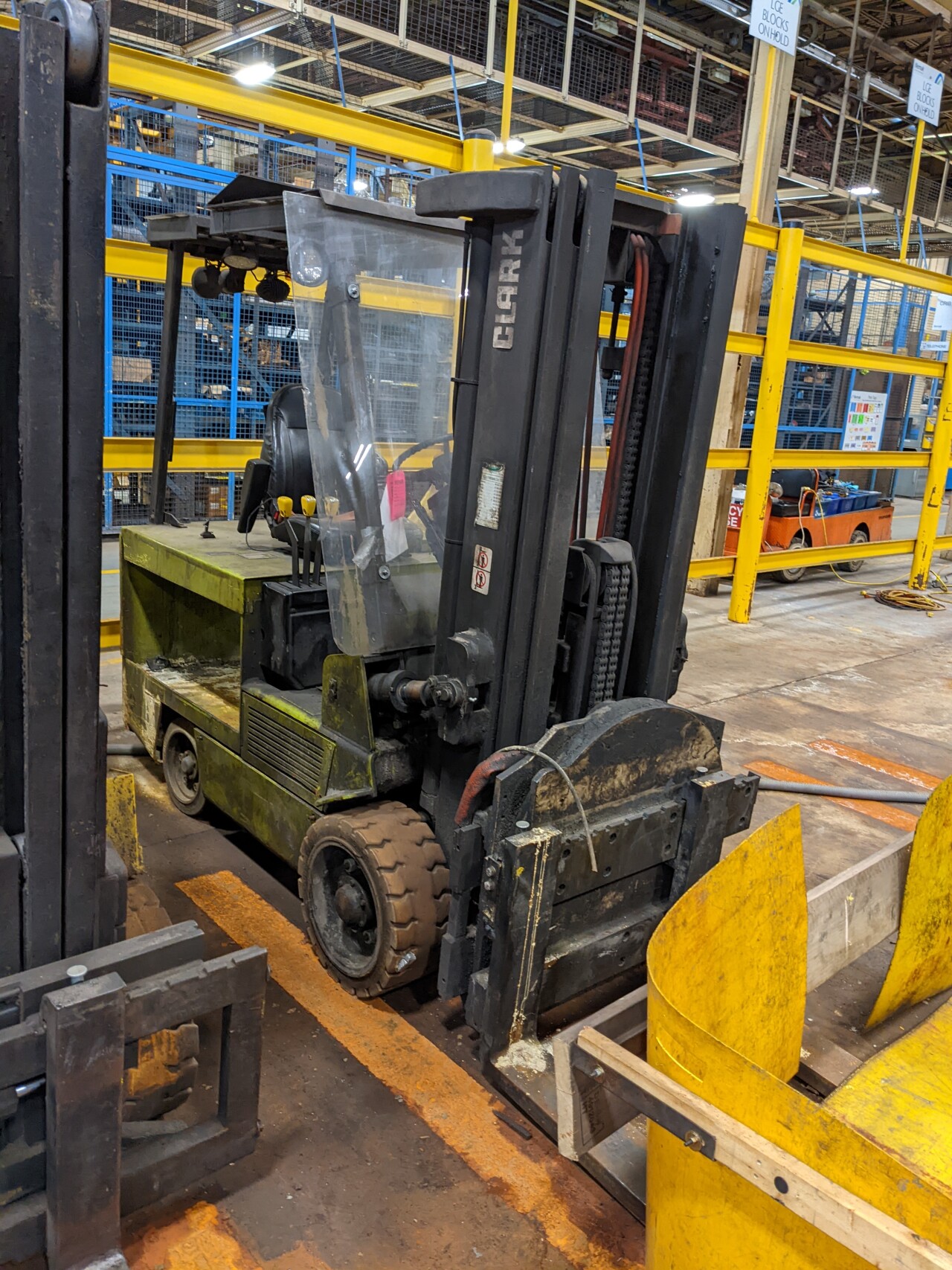 2006 CLARK EC500-80 8,000-LB. CAPACITY, ELECTRIC FORKLIF For Sale | Aucto