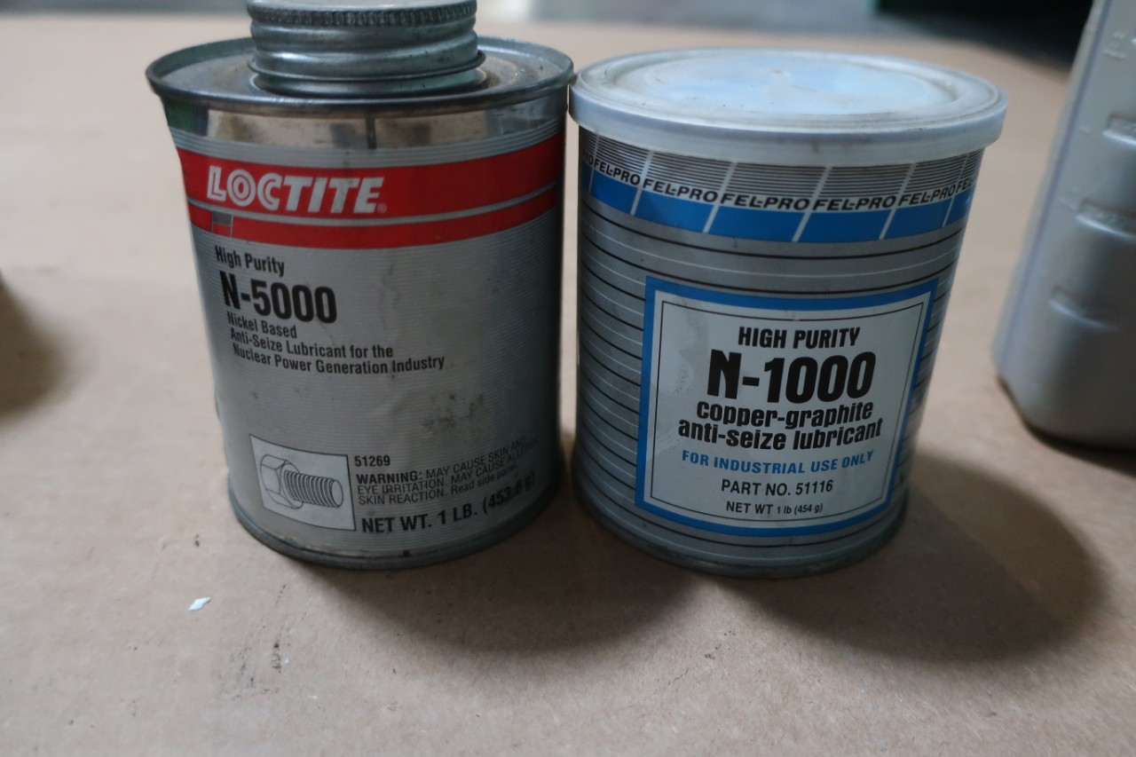 2 PALLETS OF ASSORTED LUBRICANTS AND SPRAY PAINT