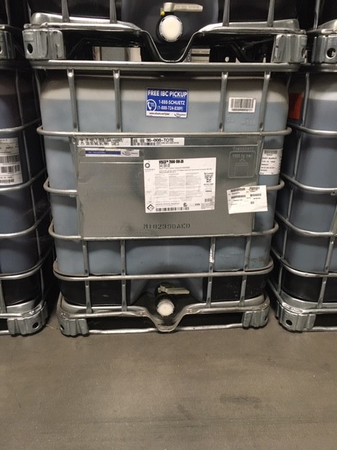 8 PALLETS OF CASTROL INDUSTRIAL LUBRICANTS For Sale | Aucto