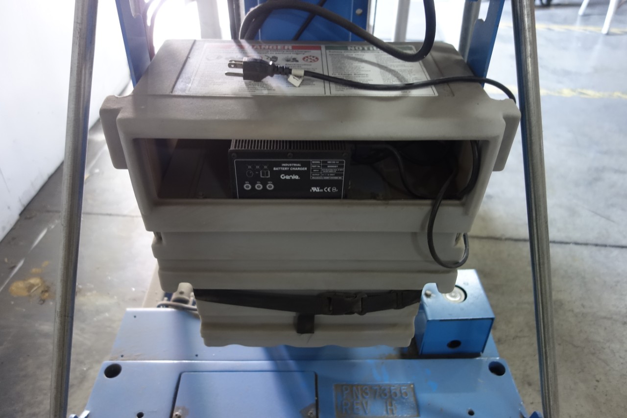 GENIE IWP-20S LIFT For Sale | Aucto