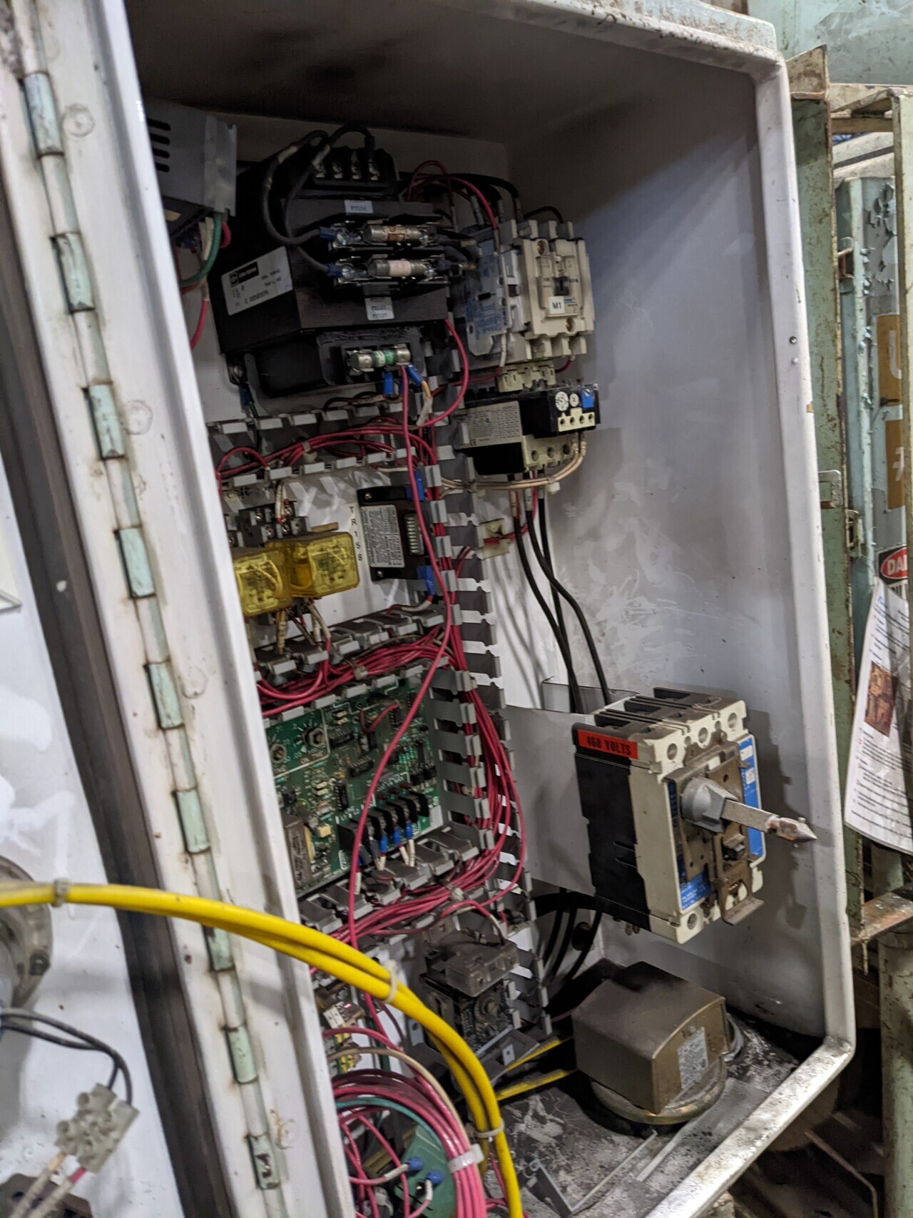 DEMARCO MAX VAC PORTABLE INDUSTRIAL VACUUM BLOWER SYSTEM (MISSING HOPPER)