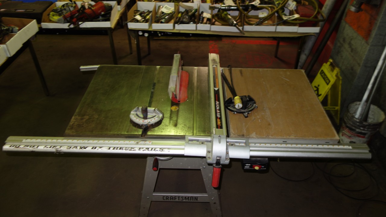 CRAFTSMAN 10 IN TABLE SAW WITH ALIGN A RIP XRC