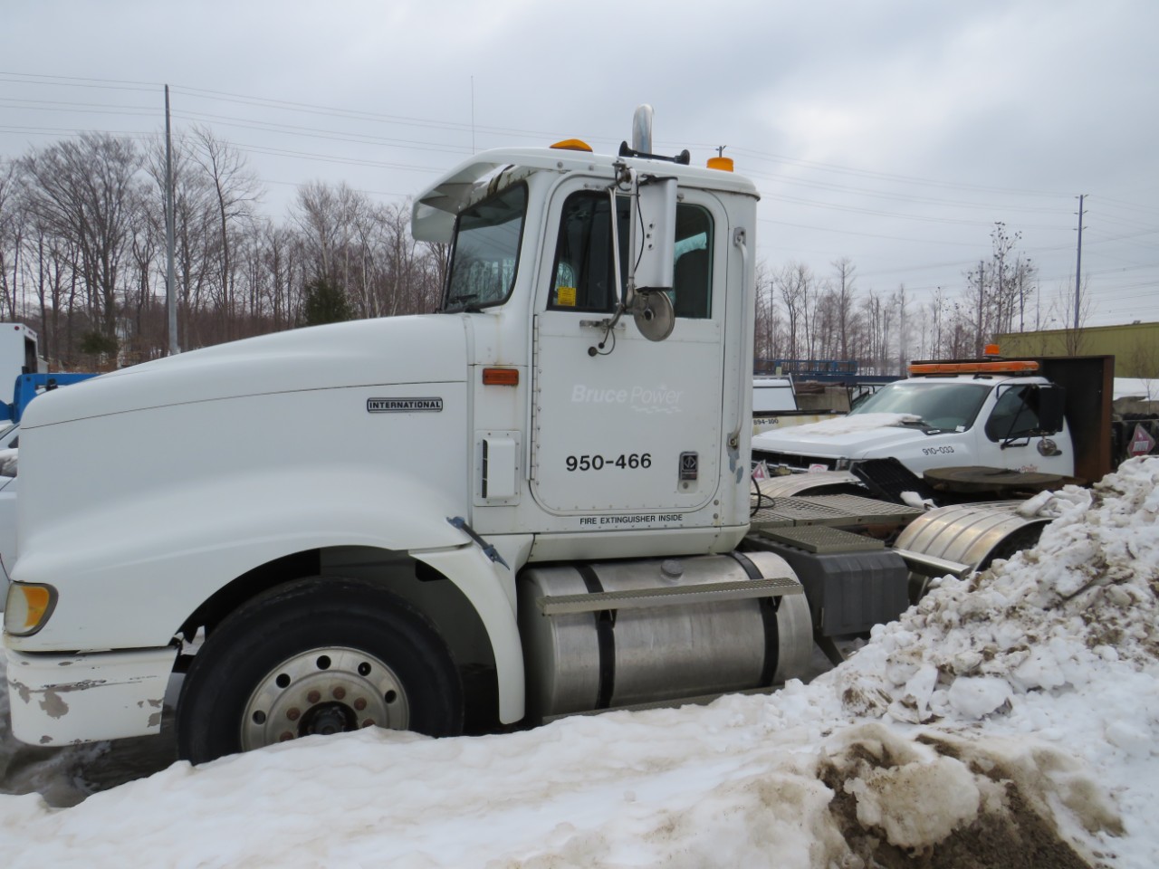 1999 NAVISTAR INTERNATIONAL 9400 6X4 TRUCK For Sale | Aucto