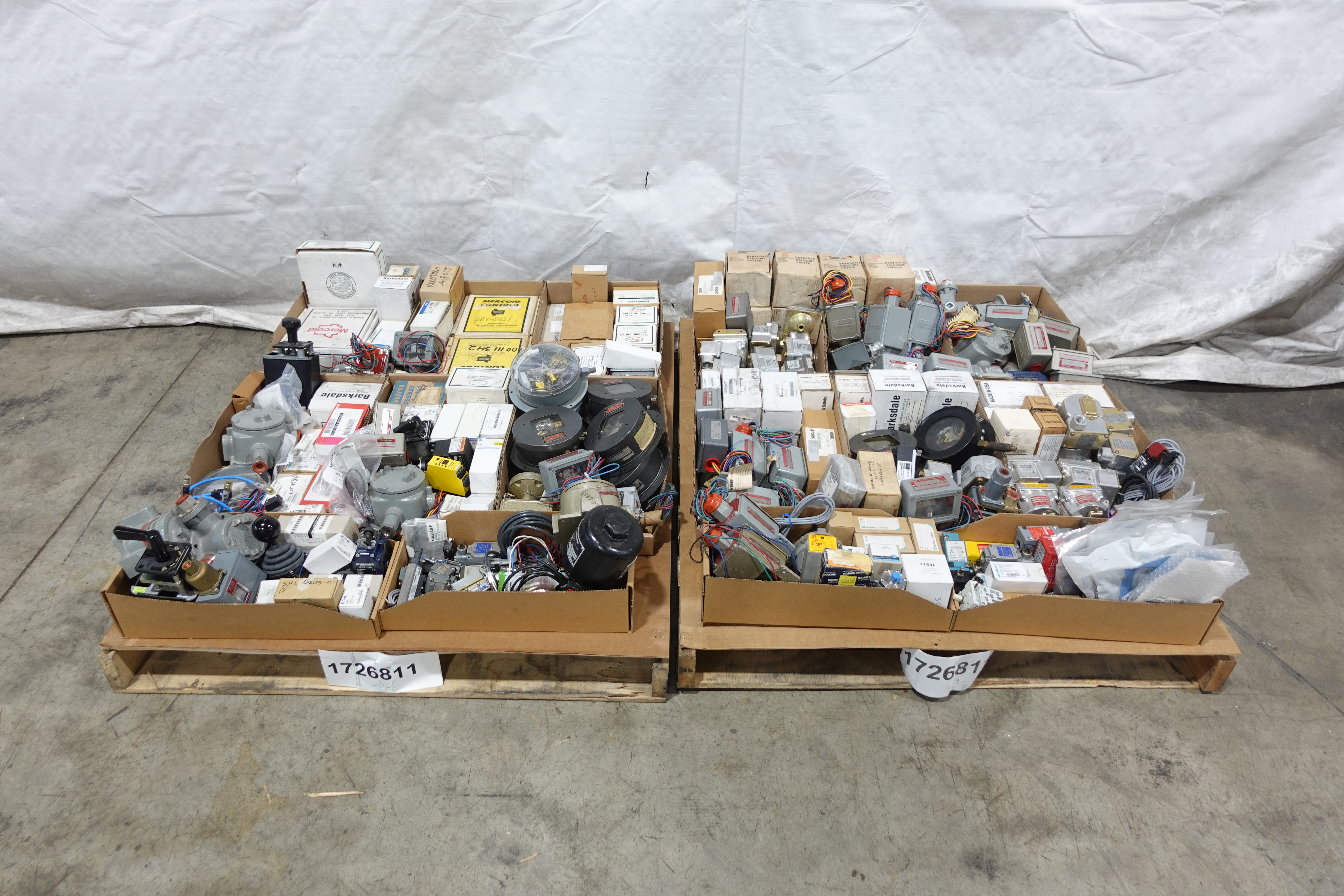 SKU 1726811 - 2 PALLETS OF ASSORTED FLOAT, LIMIT AND PRESSURE SWITCHES ...