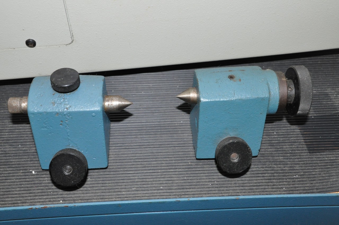 Deltronic Optical Comparator with Quadra Chek 2000 2 Axis Digital ...