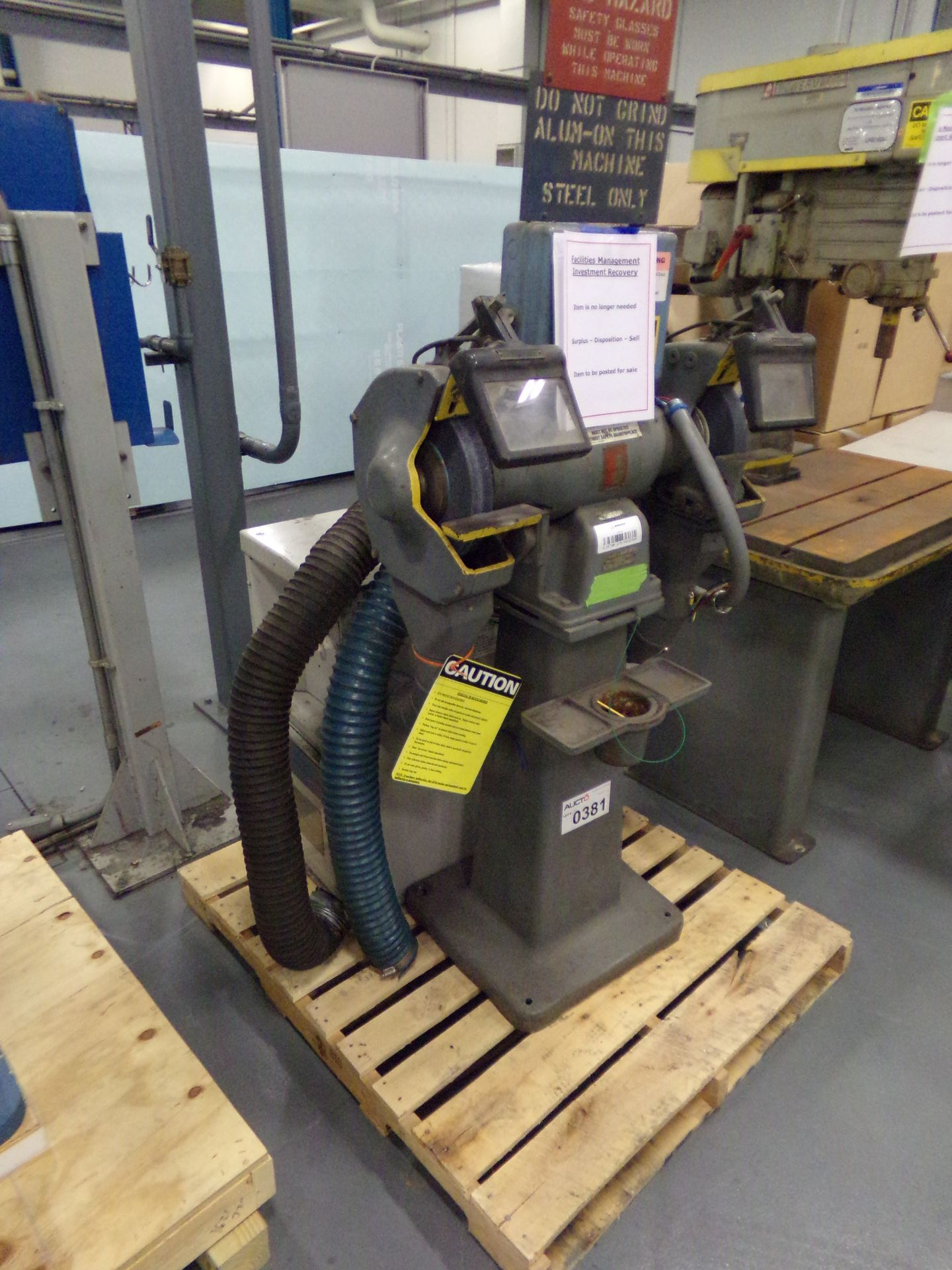 POWERMATIC S11863 GRINDER STATION WITH DUST VACUUM