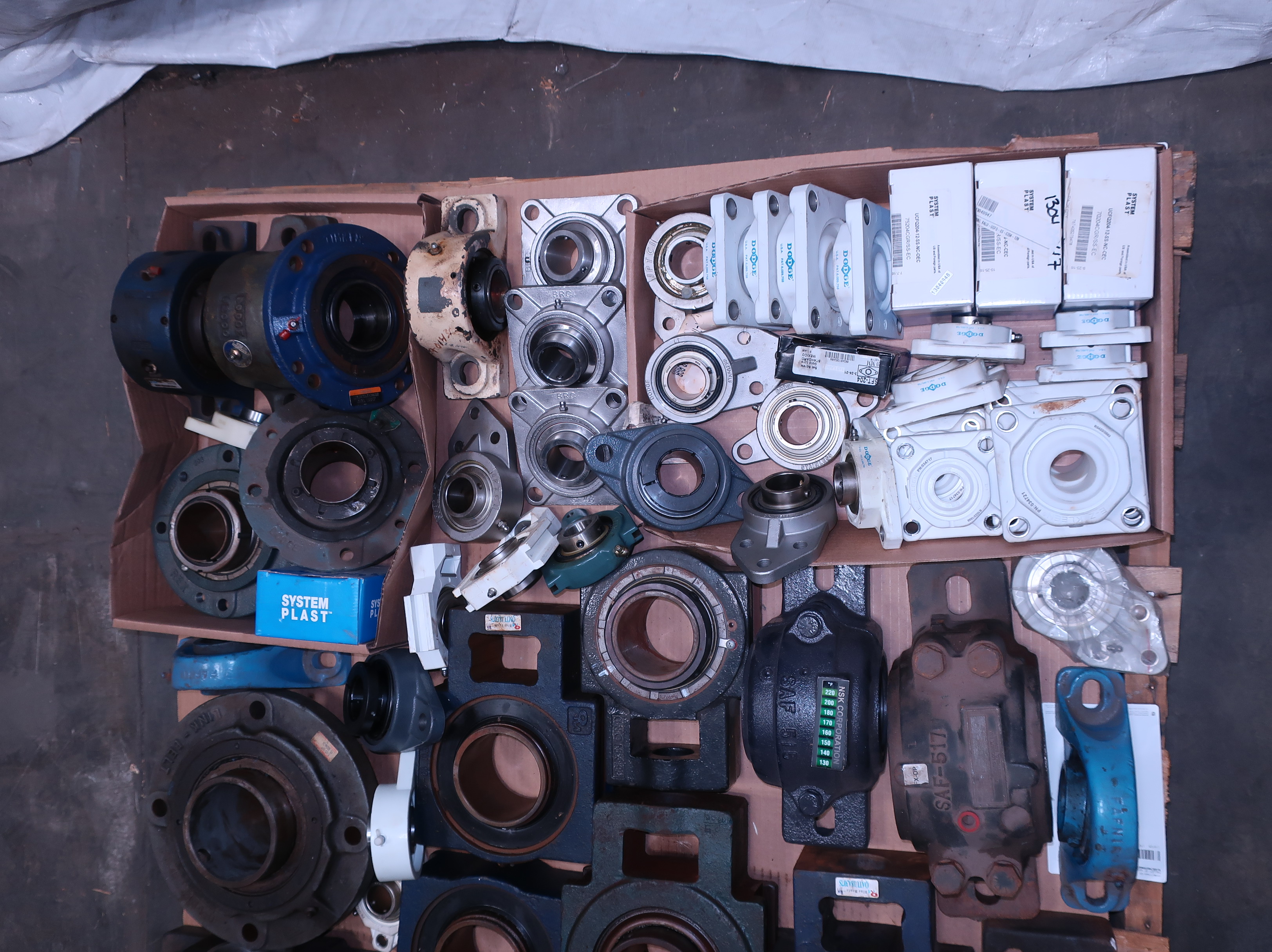 SKU 1727909 - PALLET OF ASSORTED MOUNTED BEARINGS For Sale | Aucto