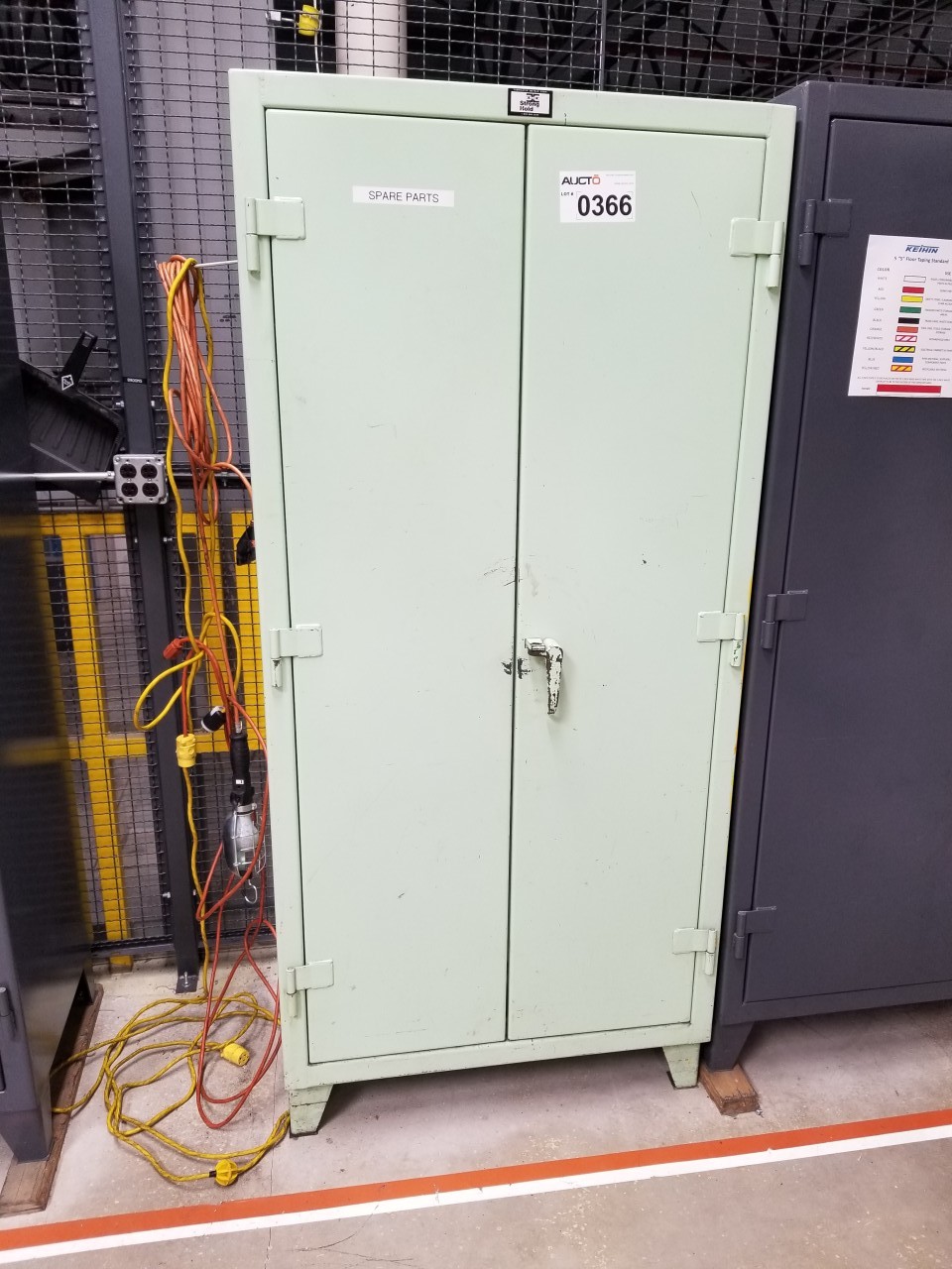 STRONG HOLD STORAGE CABINET WITHOUT CONTENTS