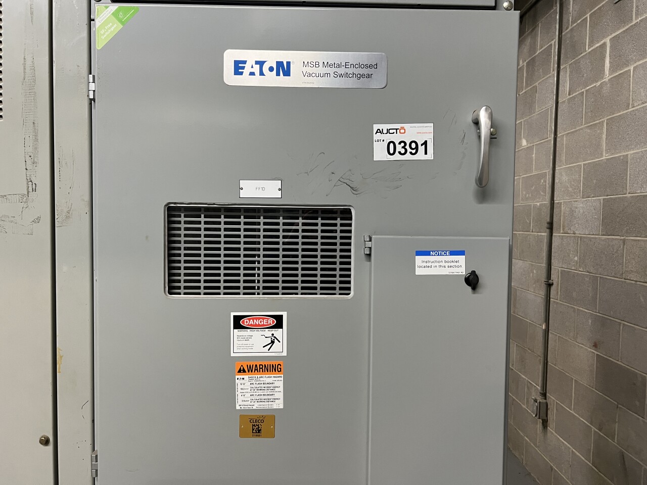 Eaton VCP vacuum breaker & switchgear For Sale | Aucto