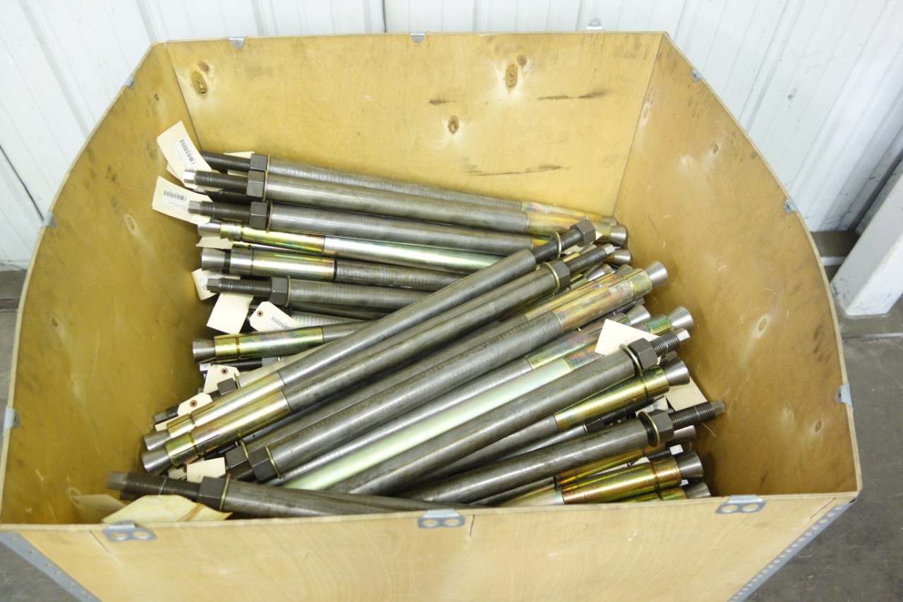 LOT OF 100 MAXI-BOLT MB-1250-37-29-1/2 EXPANSION ANCHOR