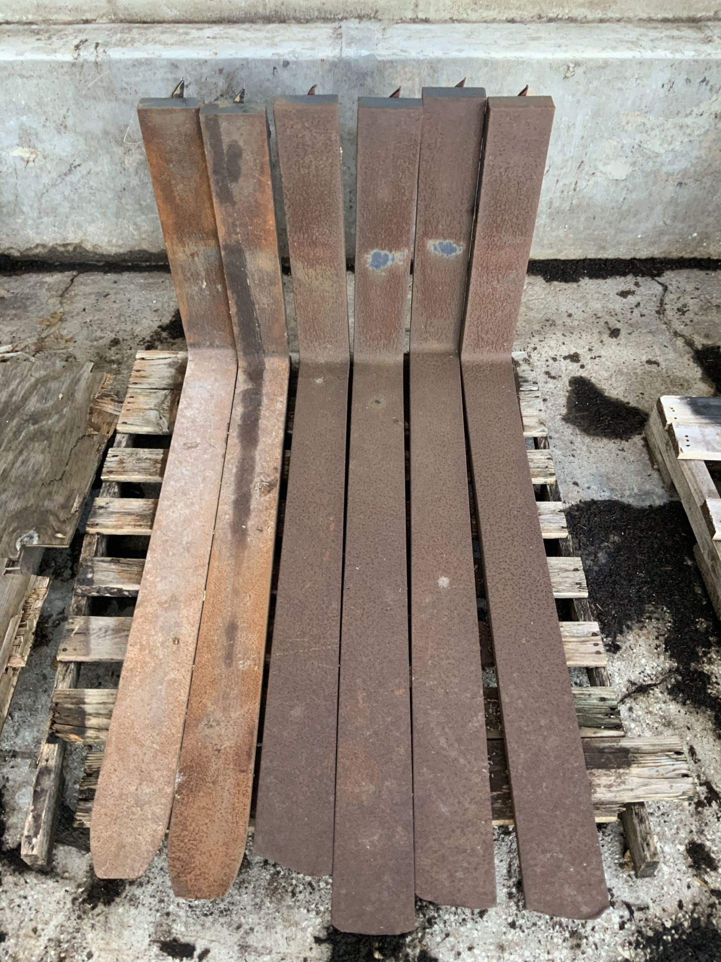 QTY 19 - FORKS FOR FORKLIFTS For Sale | Aucto