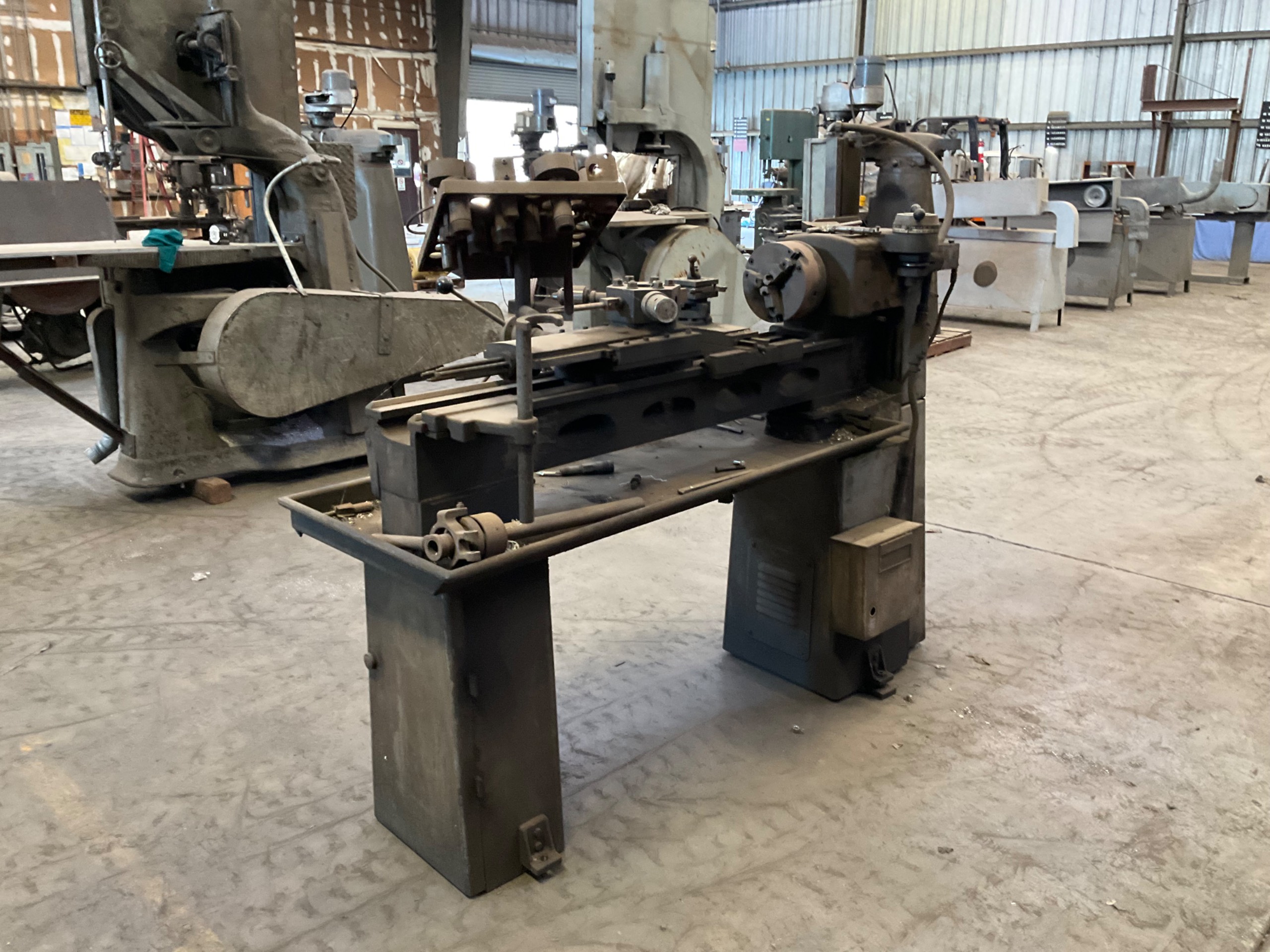 CLAUSING 5914 MANUAL LATHE For Sale | Aucto