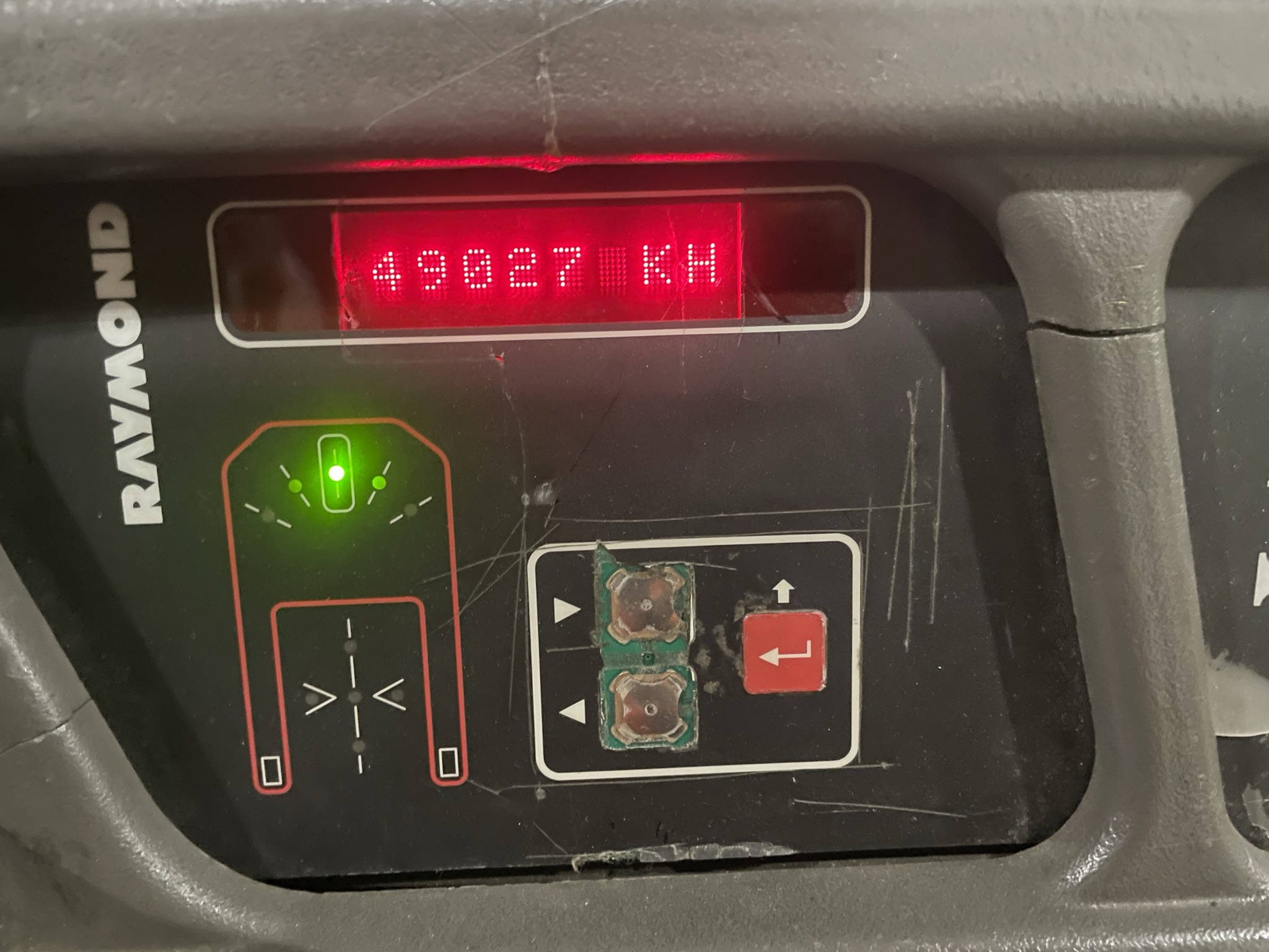 2008 RAYMOND 560-OPC30TT ORDER PICKER